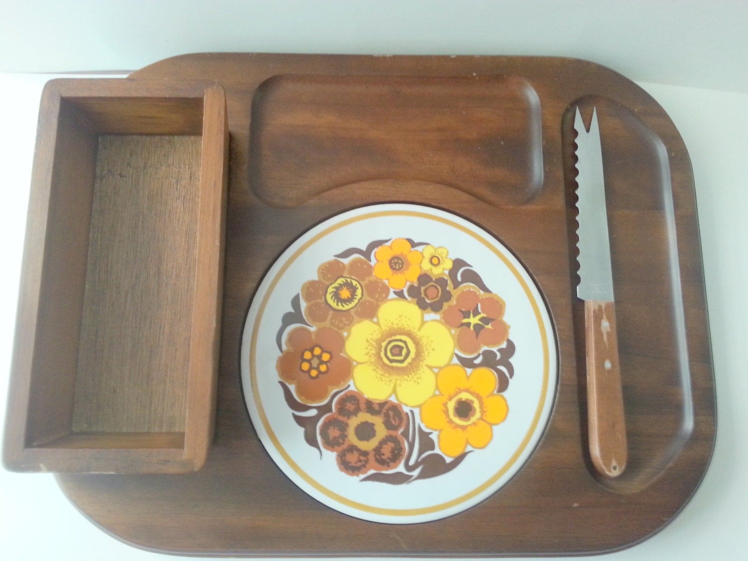 Vintage Wooden Serving Tray – Haute Juice