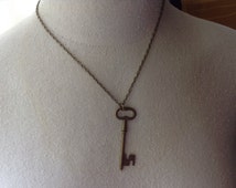 Popular items for vintage skeleton key necklace on Etsy