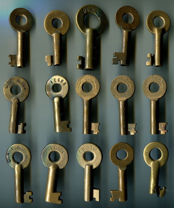 Lot of 15 Vintage Brass Railroad Switch Keys and Hand Car
