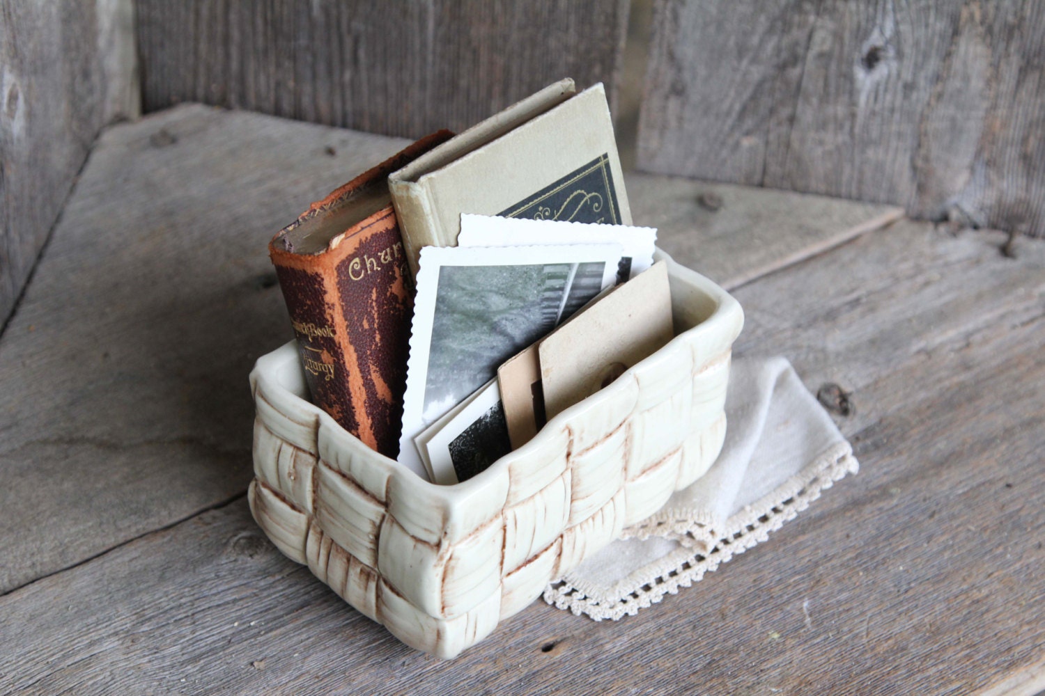 Basket Weave Planter, Shawnee, American Pottery, Cream – Etsy finds