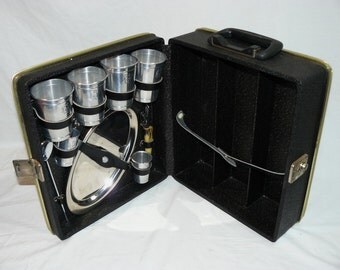 Ever-Wear Travel Bar / Case - Vintage Liquor Wine Aluminum Tumblers ...