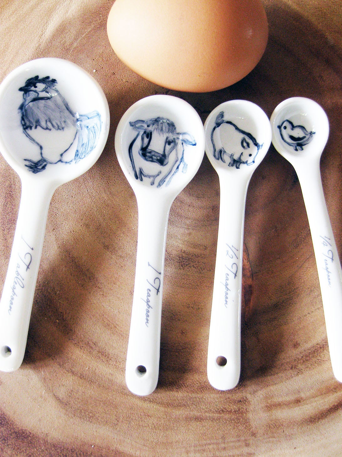 Ceramic Farm Animal Measuring Spoons by 7DoorsStudio on Etsy