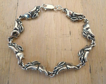 Running Rabbit Link Bracelet