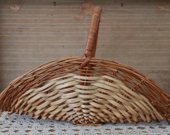 Popular items for flat basket on Etsy