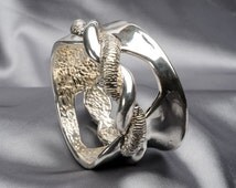 Popular items for wide silver bangle on Etsy