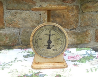 Antique Metal Scale Chatillon Chippy Beige Metal Kitchen Scale