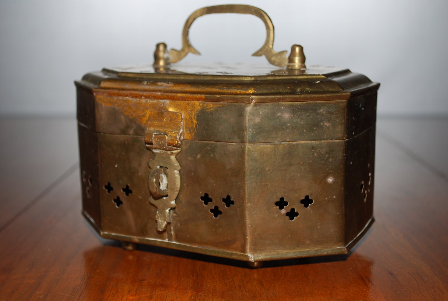 Vintage Octagonal Brass Box – Cricket Box – 1970’s – Haute Juice