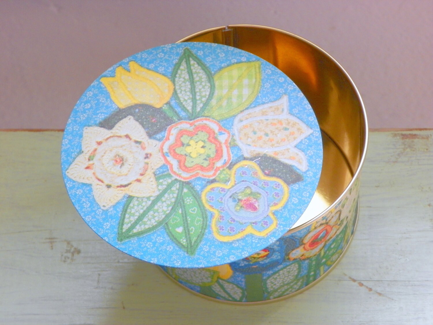 Vintage Floral Tin, Needlepoint Flower Collectible Tin, Colorful Small ...