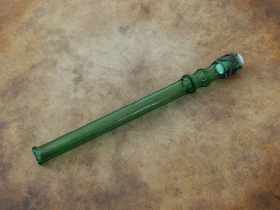 5.75 Green Glass Fancy Cigarette Holder by SubconsciousDesign