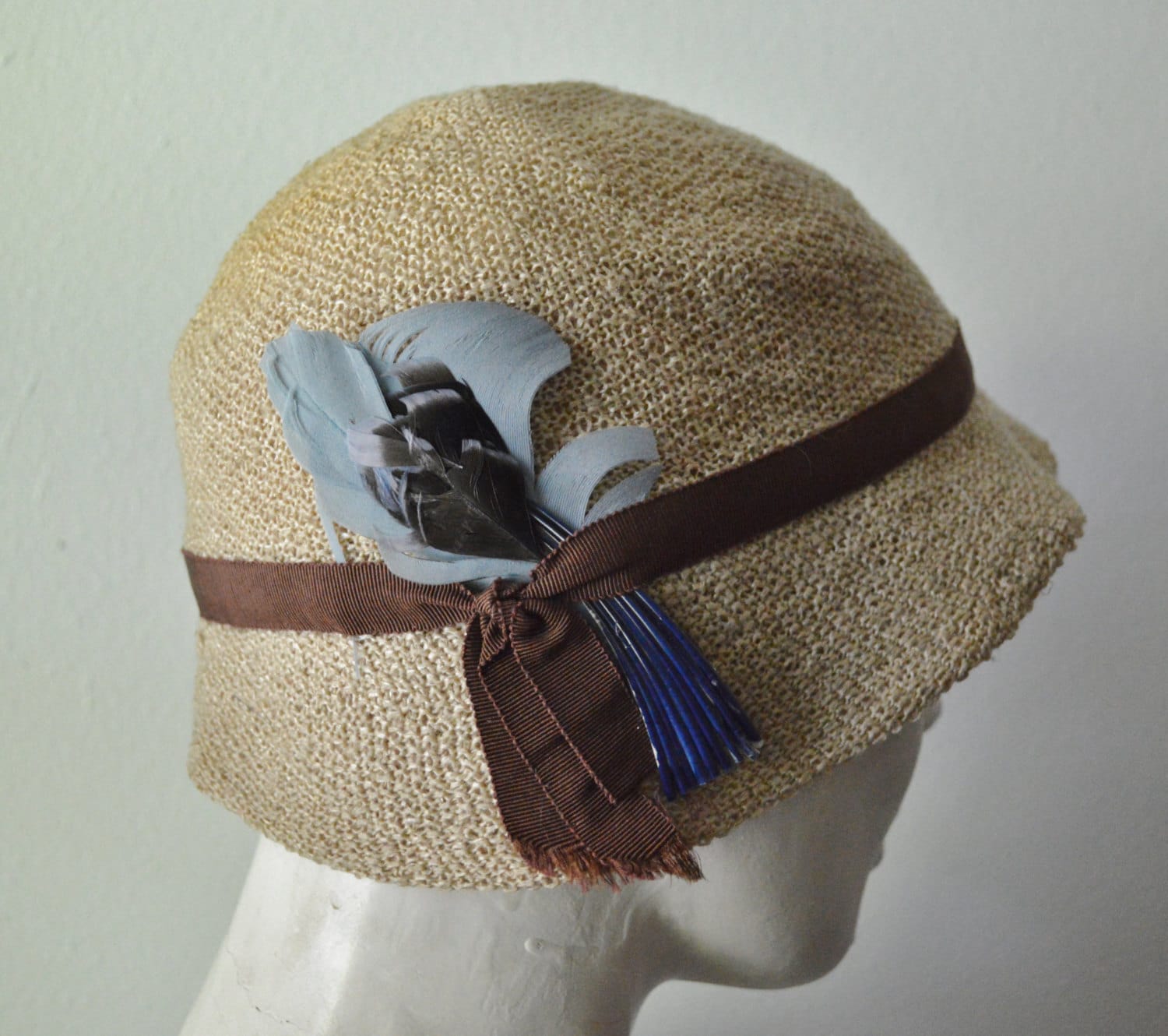 Cloche Hat 1920s Cloche Womens Hat with Brown Ribbon and Blue Feathers ...