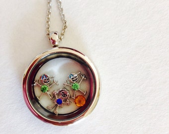 Floating lockets that you can add personalization or charms
