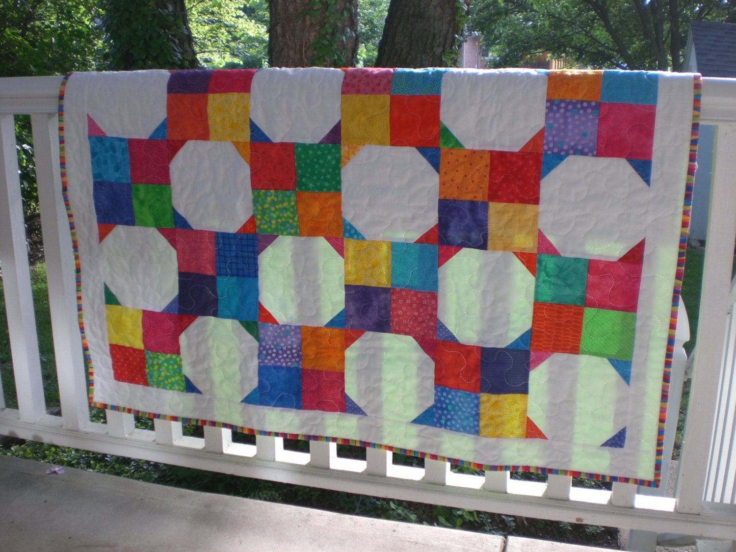 Baby quilt. bright colored quilt