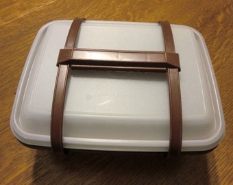 Vintage Tupperware Lunch Box Keeper with Handle