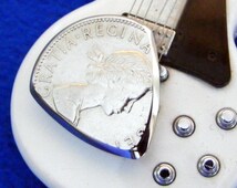 Popular items for guitar stand on Etsy