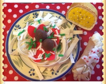 Italian Feast Felt Food PDF Pattern Bowtie Pasta with Sauce