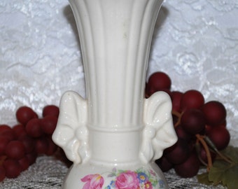 Cream colored vase | Etsy