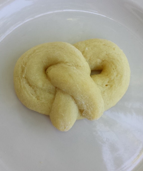 KRINGLA Authentic Homemade Norwegian Pastries made to order