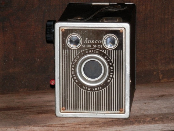 Vintage 1940s Ansco Shur Shot Box camera 120 film historic art deco ...