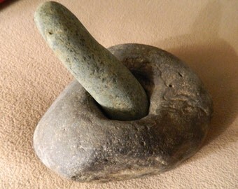 Native Indian Artifact Fire Starter Grindstone / Pestle
