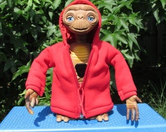 Popular items for et extra terrestrial on Etsy