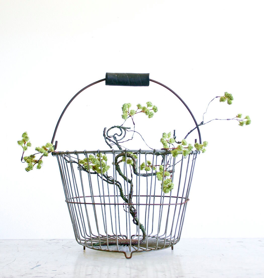 Vintage Wire Egg Basket / Large Size / Rustic Decor – Haute Juice
