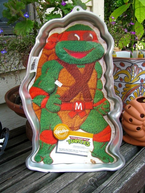 WILTON Teenage Mutant Ninja Turtles Cake Pan Michelangelo Full