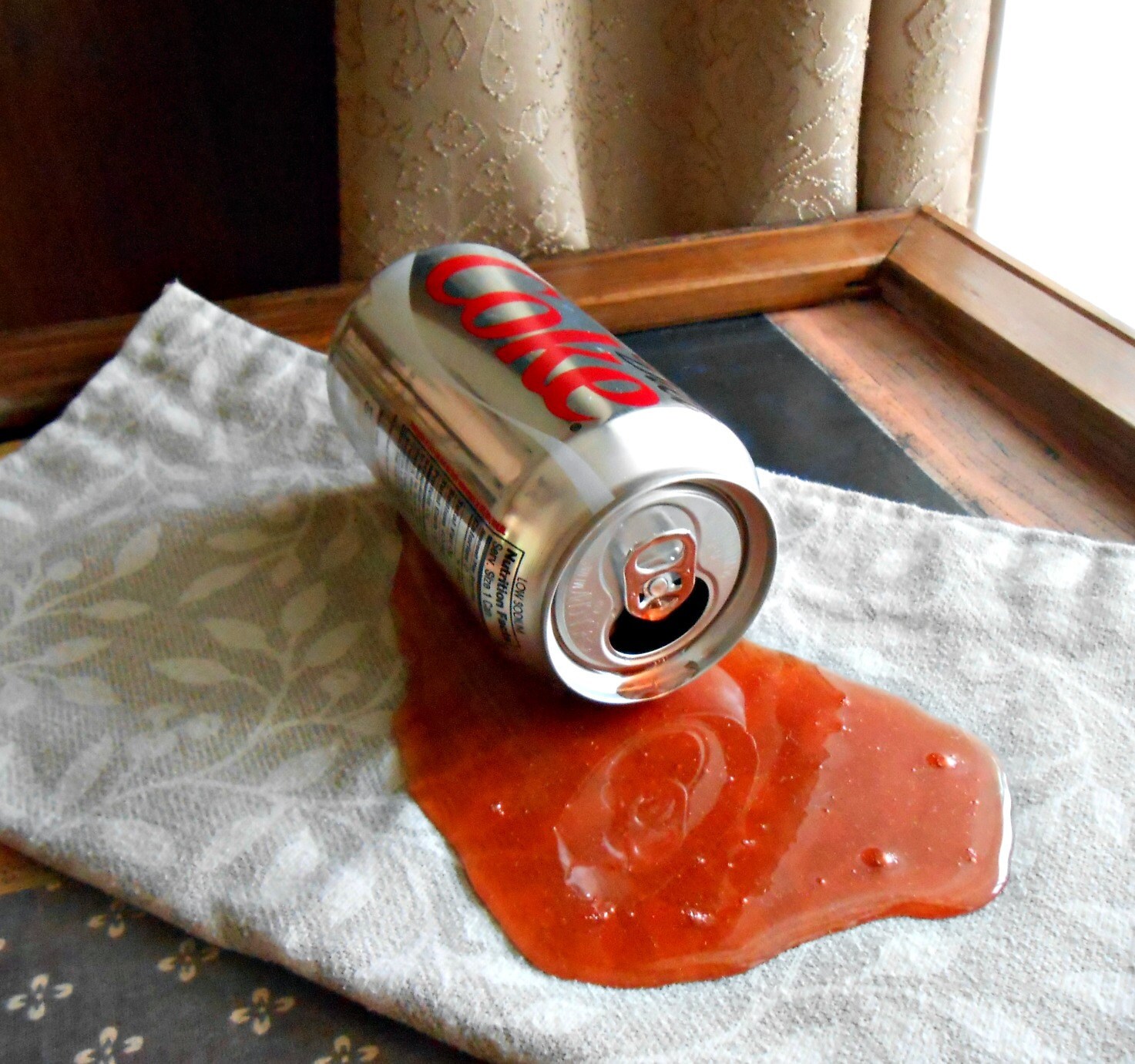 Spilled Can Diet Cola Pop Drink Fake Food Photo Spill Prop Gag