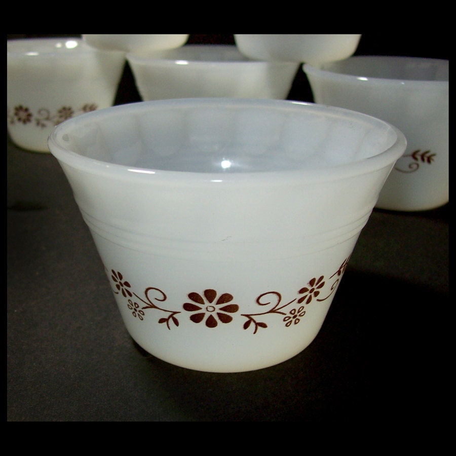 Vintage Dynaware Milk Glass Custard Cups / Vintage Pyr O Rey Ramekins ...