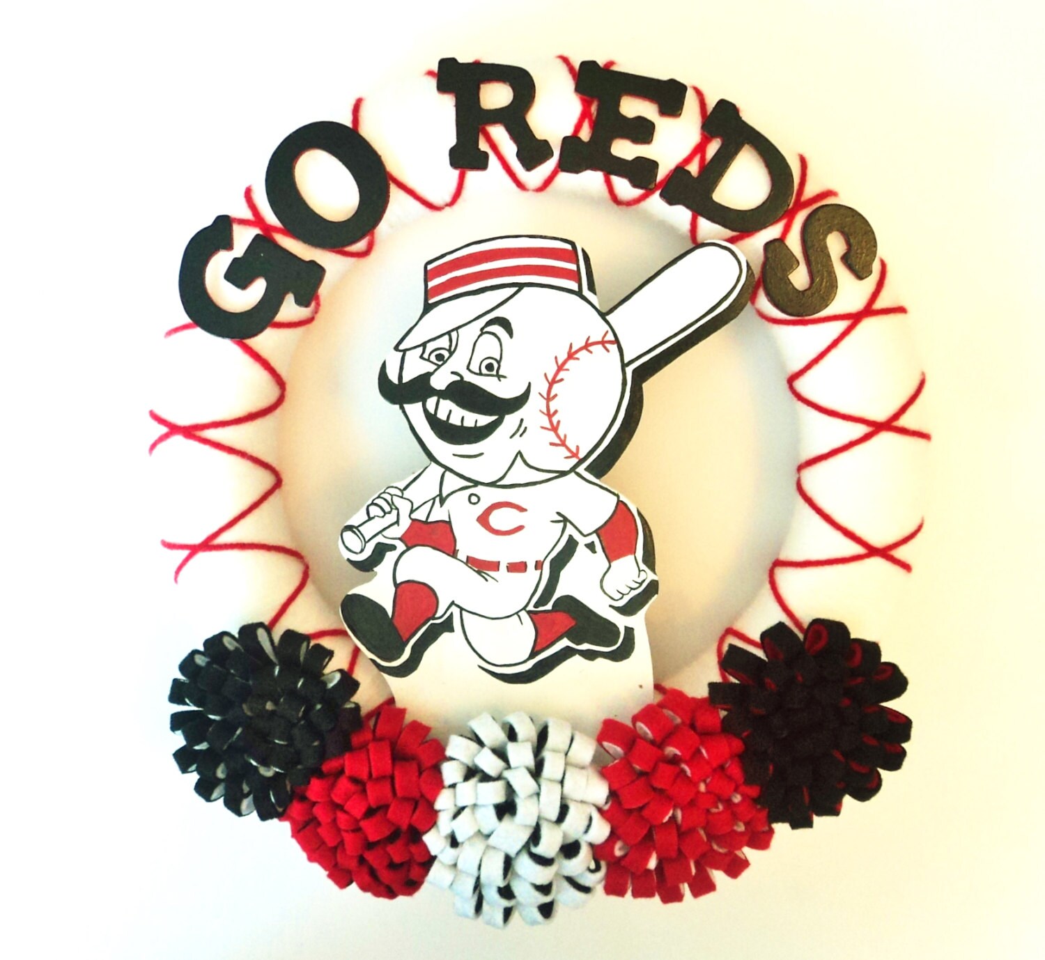 Go Reds Cincinnati Baseball Yarn Wreath by 3SunshineKisses on Etsy