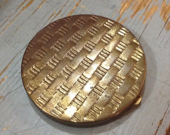 Items similar to FROG PAW (Frog Foot) YUROK Basket Weave Design Loomed ...