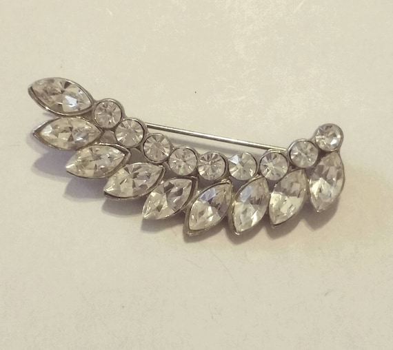 Items Similar To Beautiful Vintage Clear Rhinestone Silver Tone Leaf