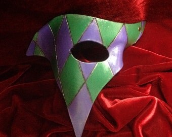 Popular items for harlequin mask on Etsy