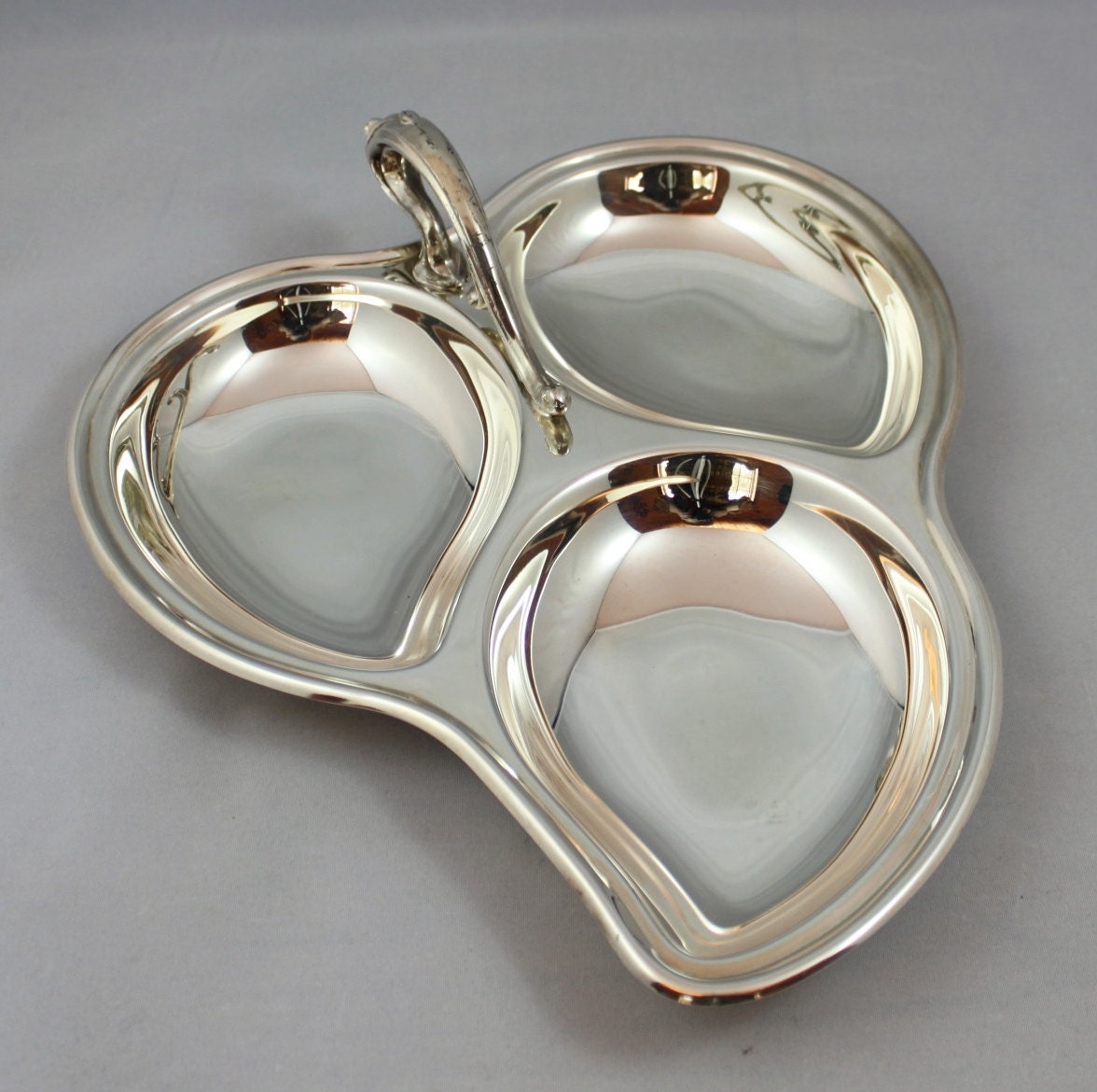 Vintage Sheridan Silver Plated Divided Serving Dish * Leaf Shaped Tray ...