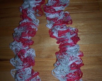 Sundance Holiday Frill Ruffle Yarn Candy Cane Scarf