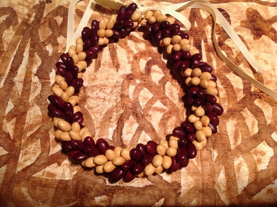 Hawaiian Wiliwili Seed Lei by KauHawaiiCreations on Etsy
