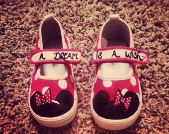 Minnie mouse shoes | Etsy