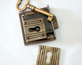 Set Vintage Key Lock and SKELETON Key with LION MOUTH Antique