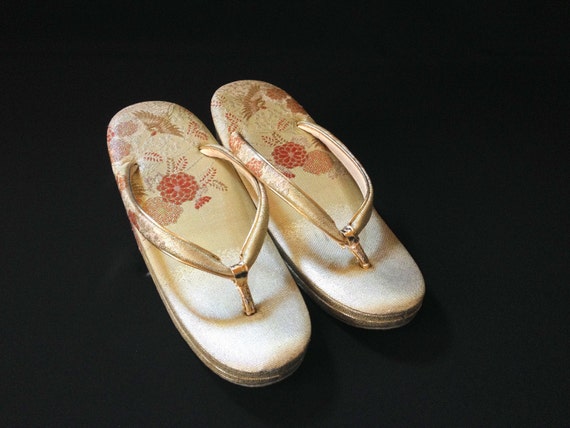 Vintage Japanese Formal Zori Sandals Orange Cream Gold Brocade