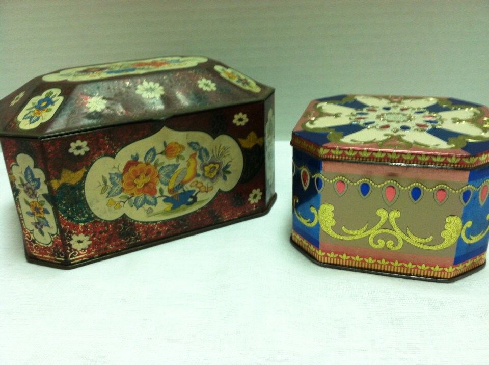 Vintage Metal Tins Set of Two Made in England – Haute Juice