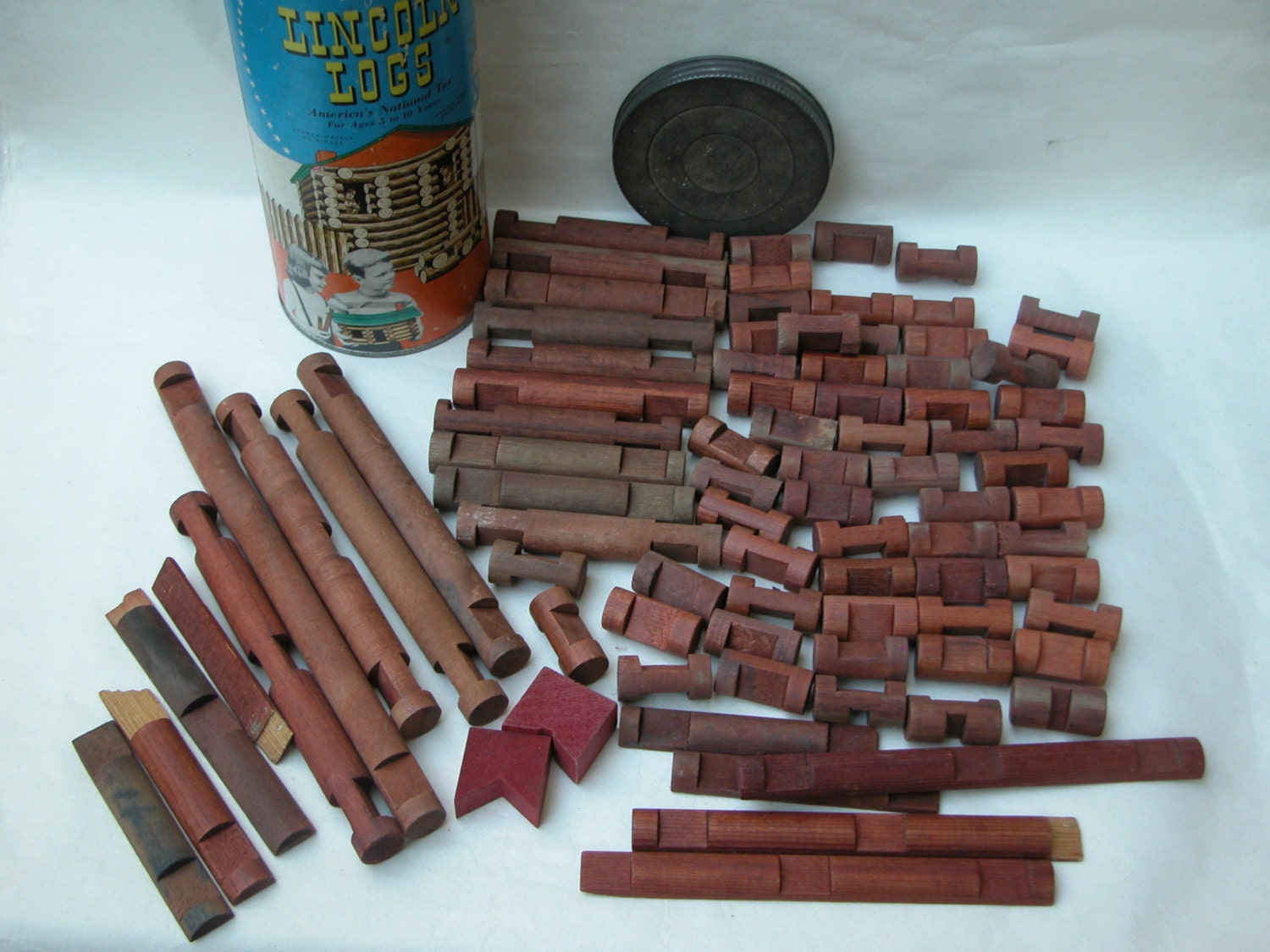 Vintage 1950 Set of Lincoln Logs With Original Box