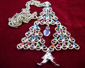 Carousel necklace | Etsy