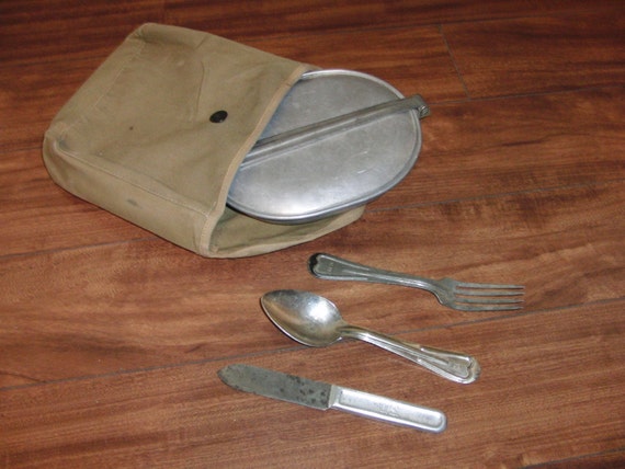 World War 1 Military Soldiers WW1 Canvas Mess Kit 1917 with