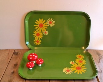 Popular items for daisy tray on Etsy