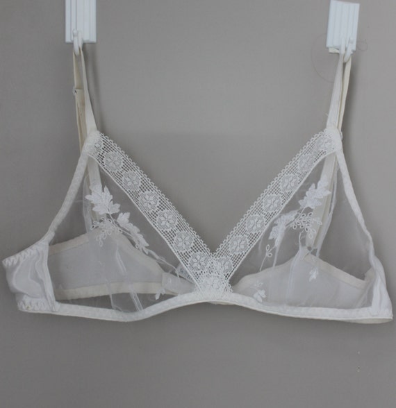 White Unpadded Wireless Triangle Bra 36a By Lou By Sartorielle