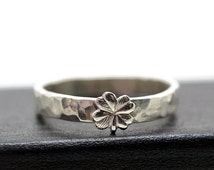 Unique clover ring related items | Etsy