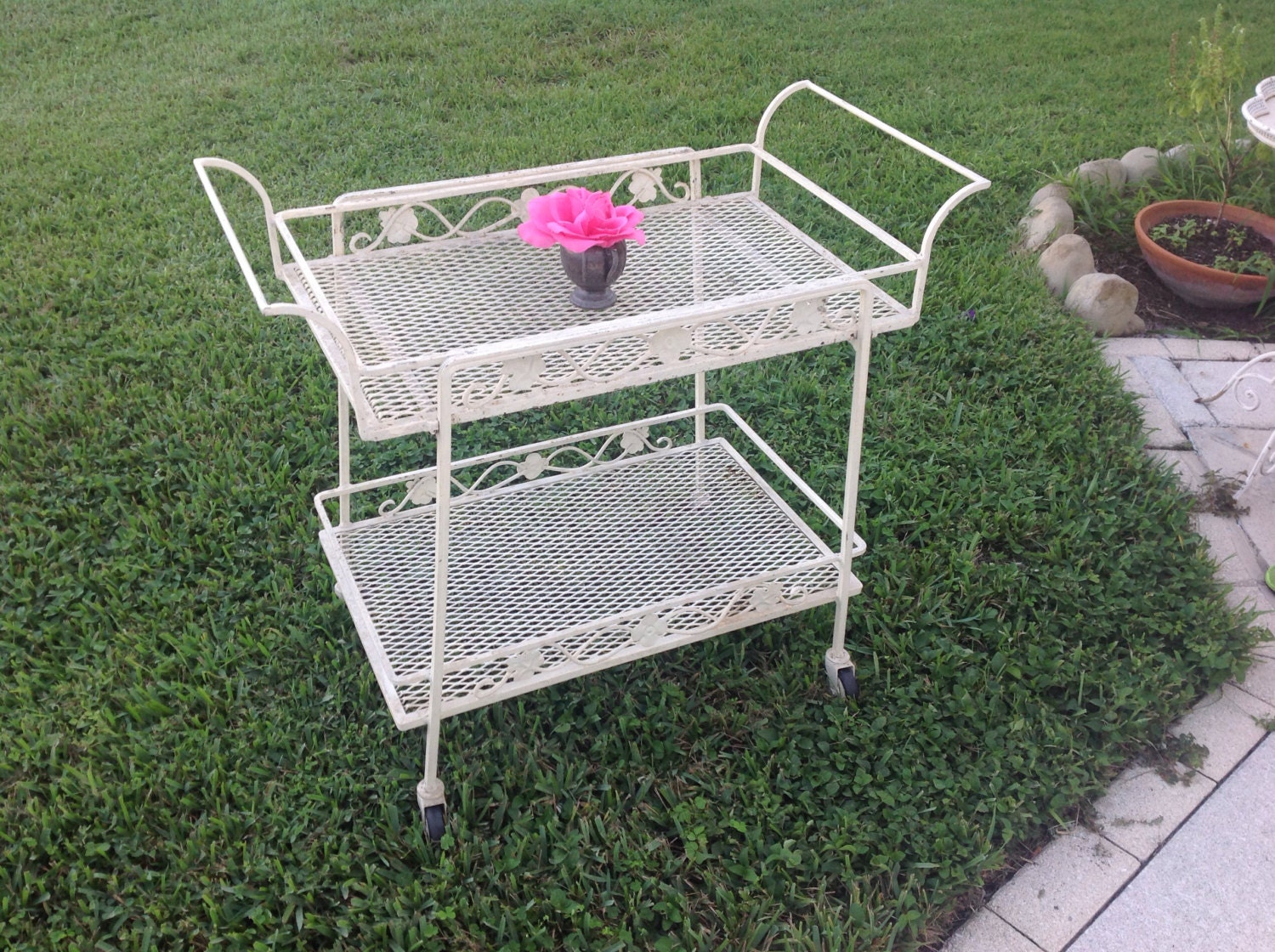 VINTAGE METAL CART Tea Cart Shabby Chic Cottage Style at Retro Daisy ...