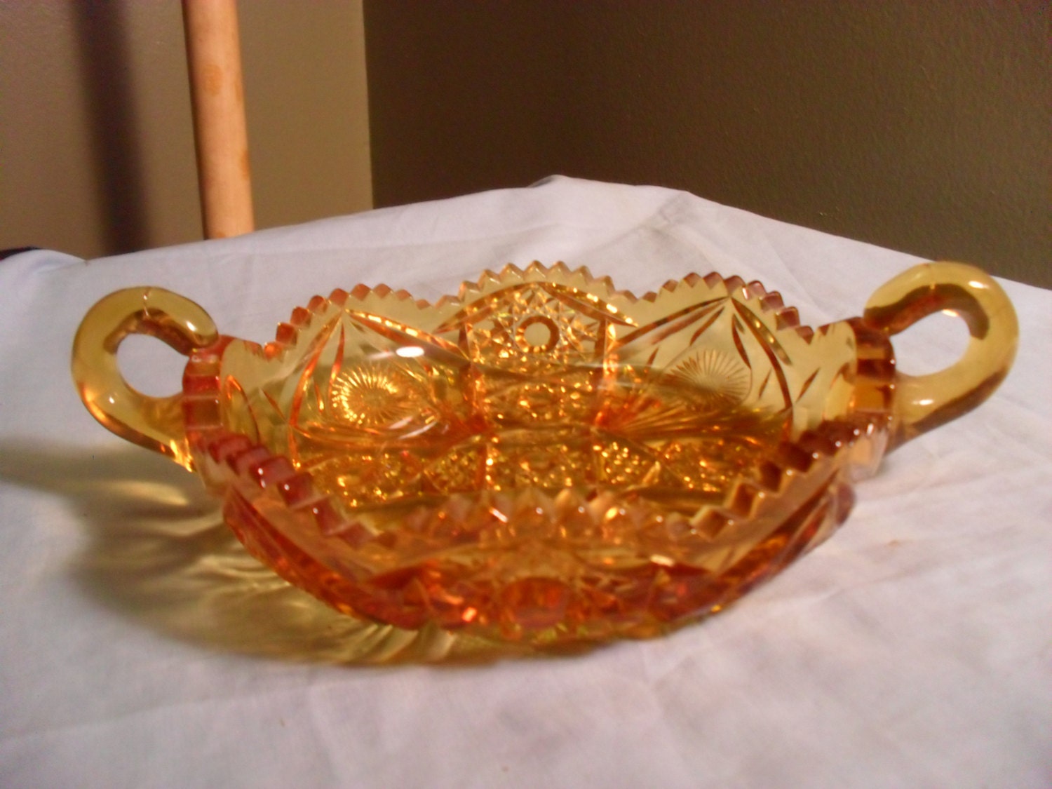 Pressed Amber Glass Nappy – Haute Juice