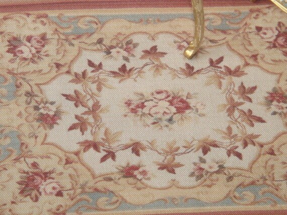 Dollhouse Victorian roses rug. 1:12 Dollhouse miniature rugs
