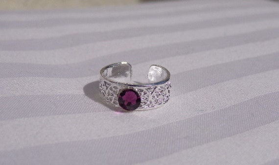 Items similar to Toe Ring, Sterling Silver with Purple Swarovski ...