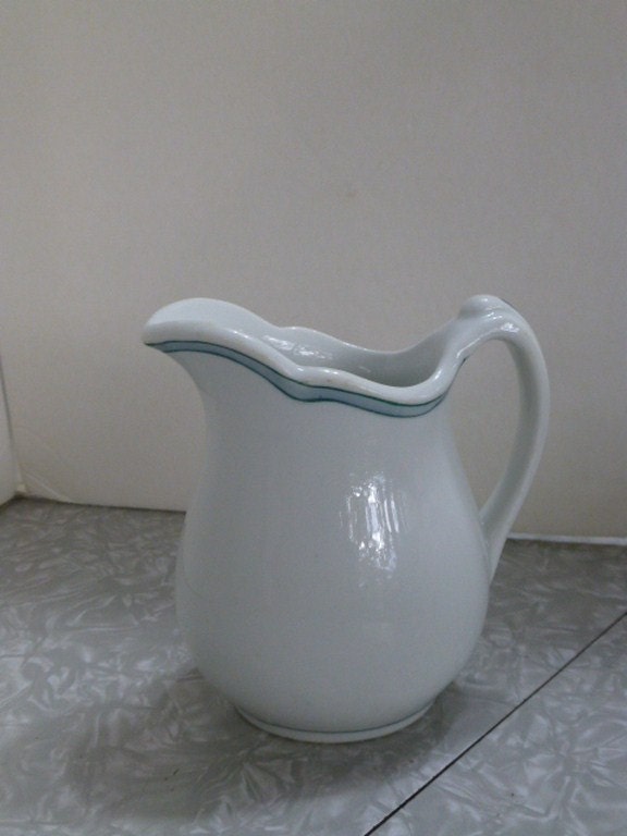 Syracuse White Cream Pitcher – Haute Juice